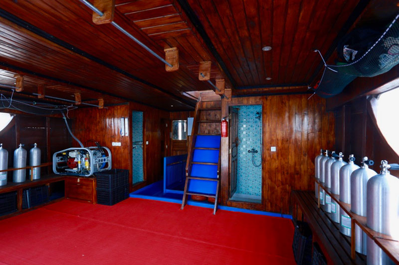 Kurabesi Explorer – Indonesia Yacht Charter